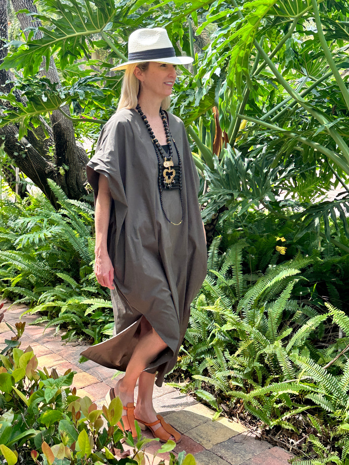 DRESSES– FOUND collection